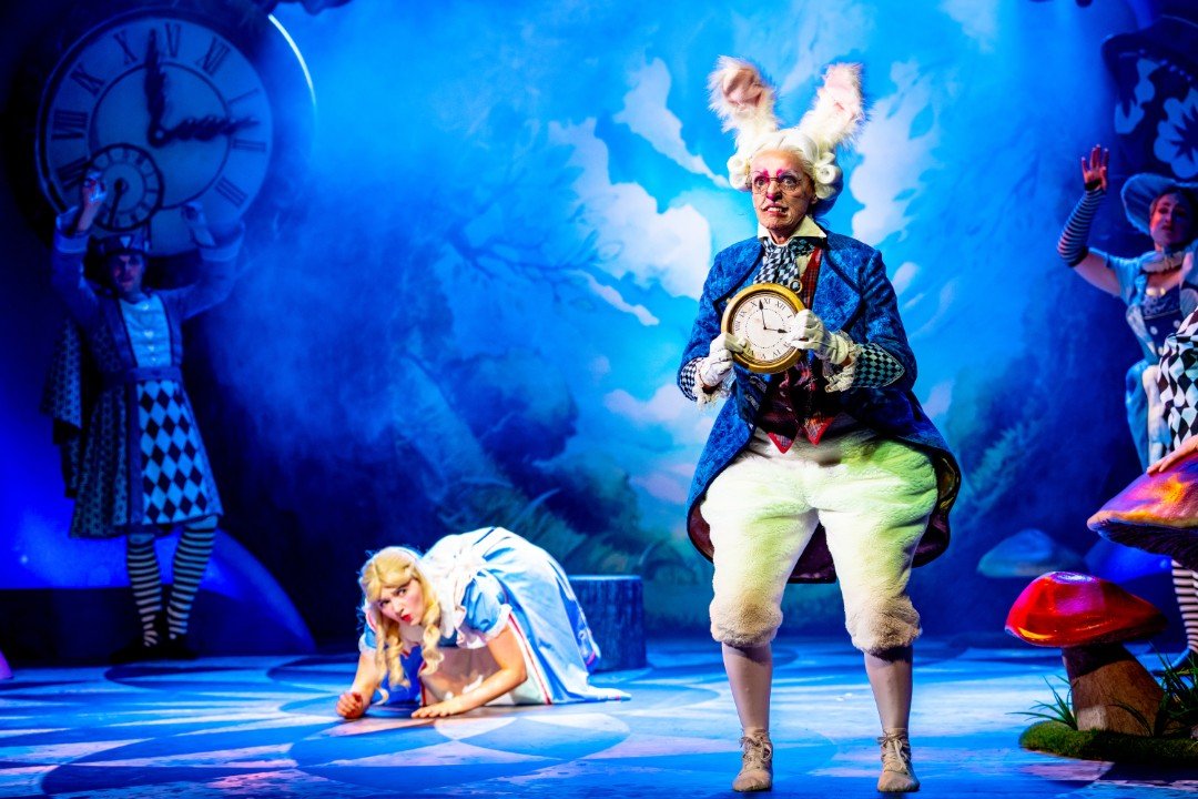 Alice in Wonderland London | Family Show | WestEndTheatre
