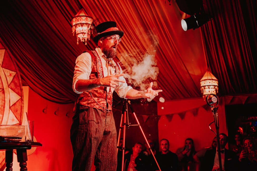 New video: Come Alive! The Greatest Showman Circus Spectacular in ...