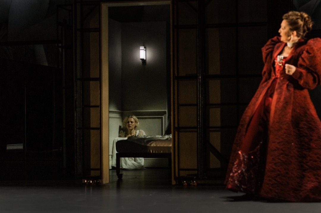 Official Les Liaisons Dangereuses Tickets London | National Theatre