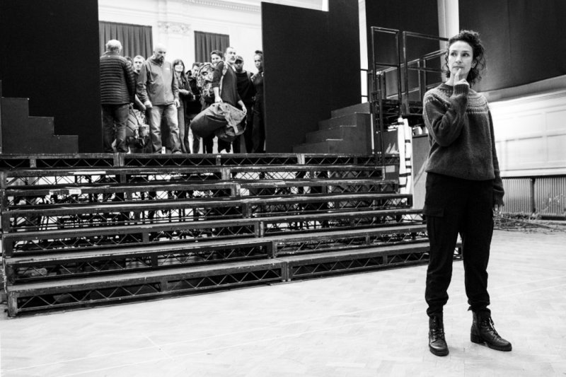 Photos: Macbeth starring Ralph Fiennes & Indira Varma – behind-the ...