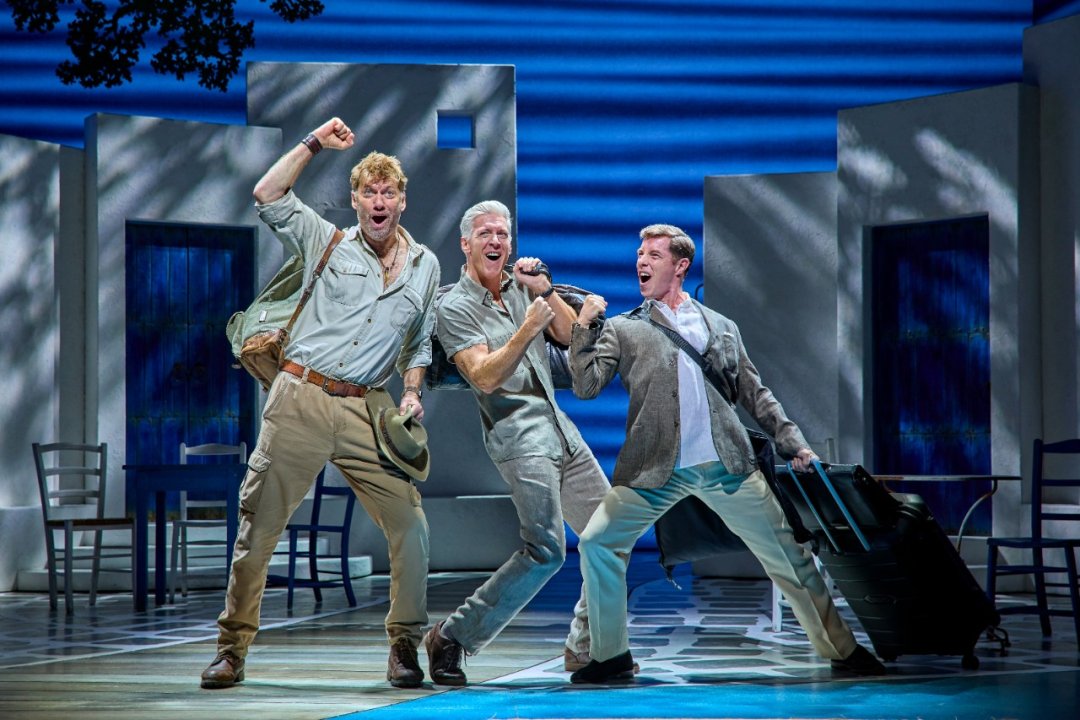 West End First-look: Mamma Mia! in London – new cast production photos ...