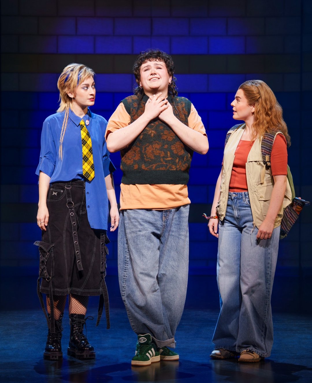New Photos: Mean Girls The Musical tour production photos released ...