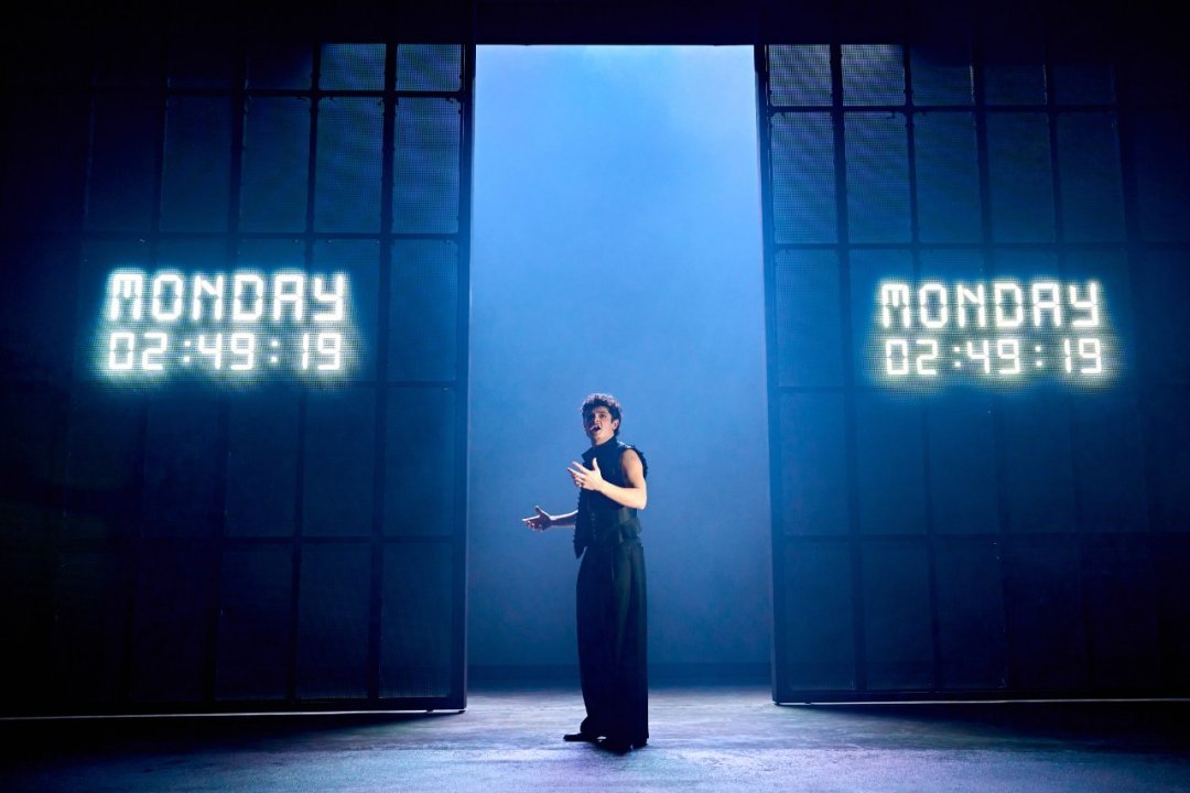 Romeo & Juliet reviews starring Sadie Sink & Noah Jupe – The critics ...