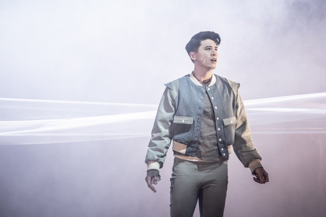 Reviews of The Tempest starring Sigourney Weaver at the Theatre Royal ...