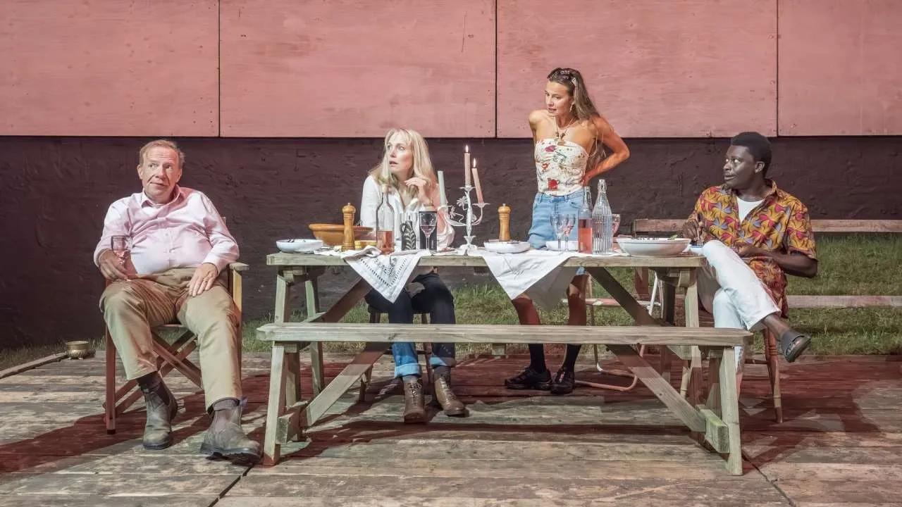 Donmar Warehouse London | West End Theatre