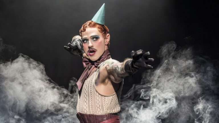 New photos of Cabaret stars Matt Willis & Katie Hall at the Kit Kat ...