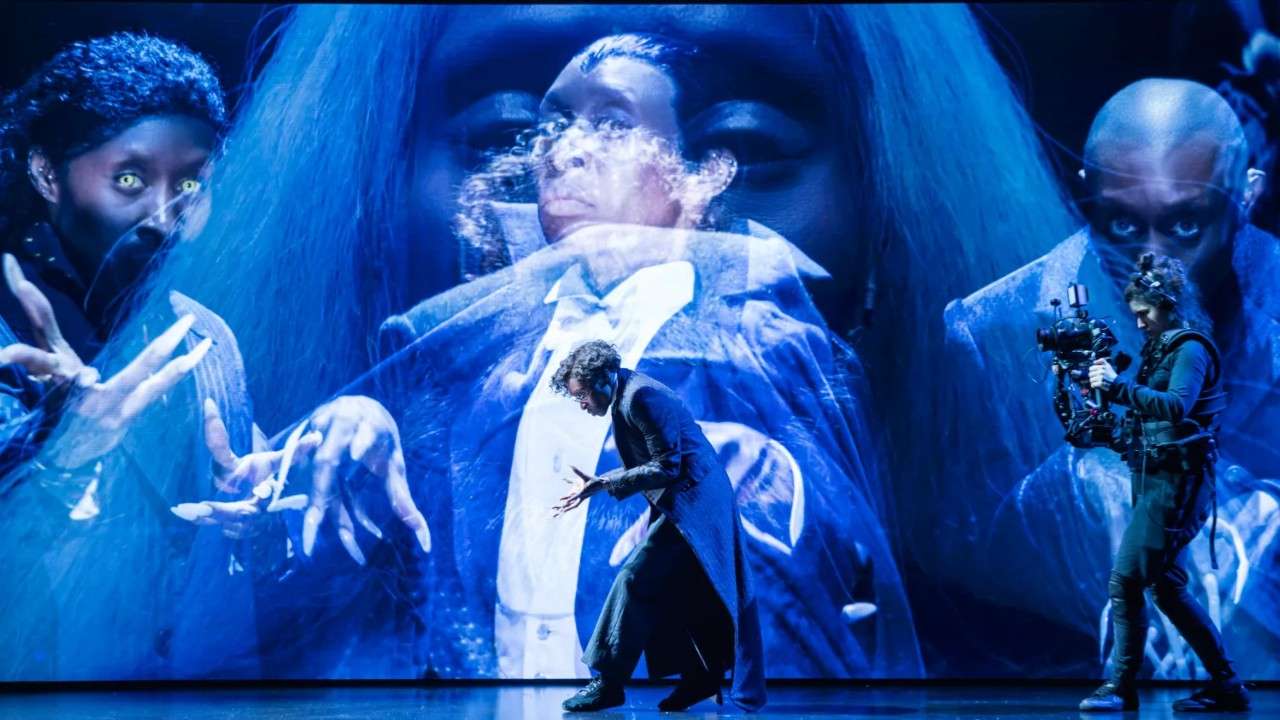 Final weeks of Dracula starring Cynthia Erivo at the West End’s Noel ...