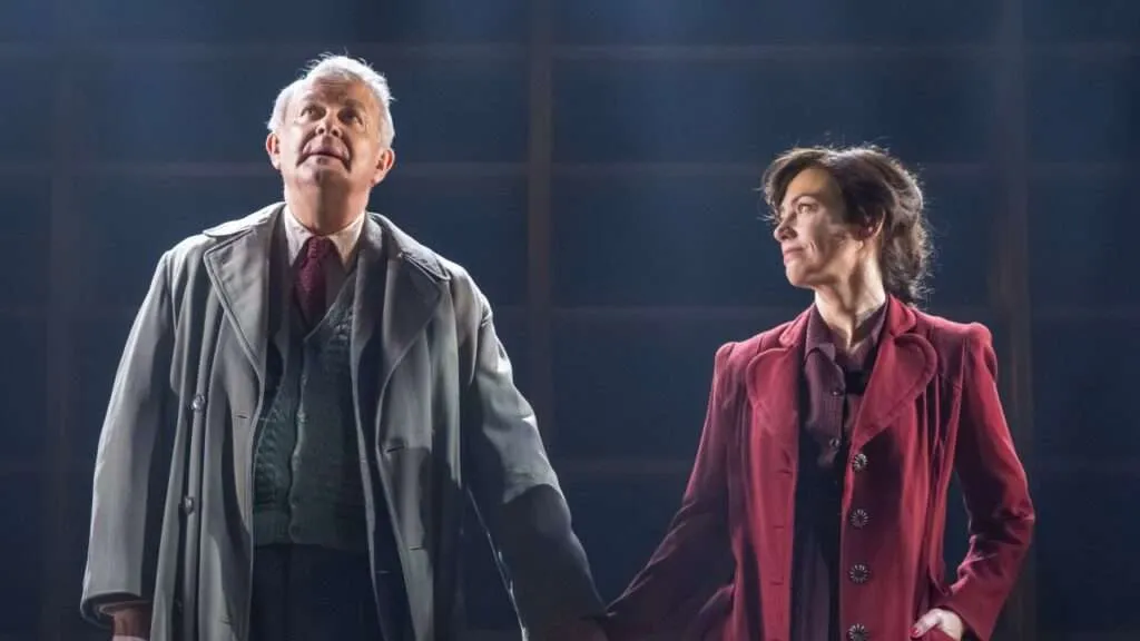 Reviews of Shadowlands starring Hugh Bonneville – Aldwych Theatre ...