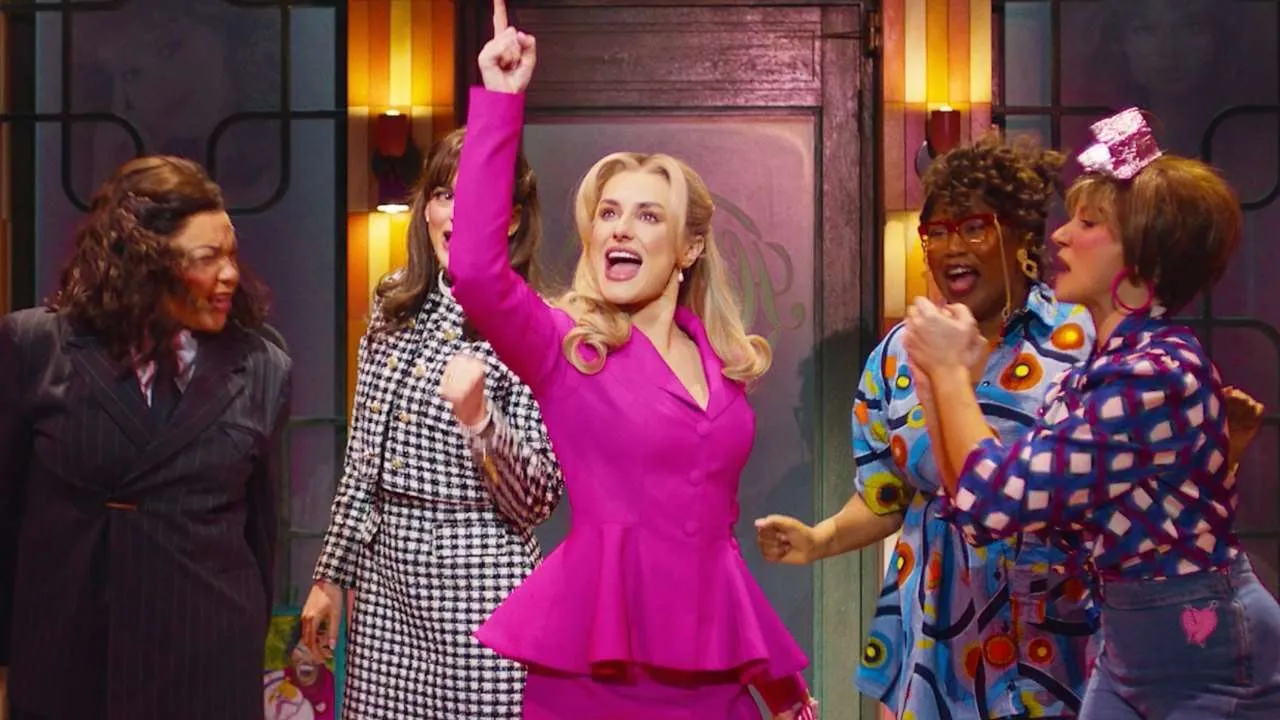 Hannah Lowther in Legally Blonde The Musical | West End Theatre