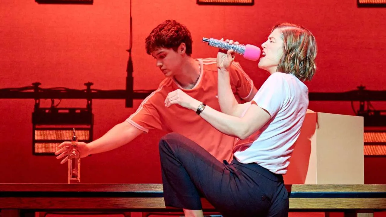 Inter Alia West End Reviews: Rosamund Pike is “sensational” in Suzie ...